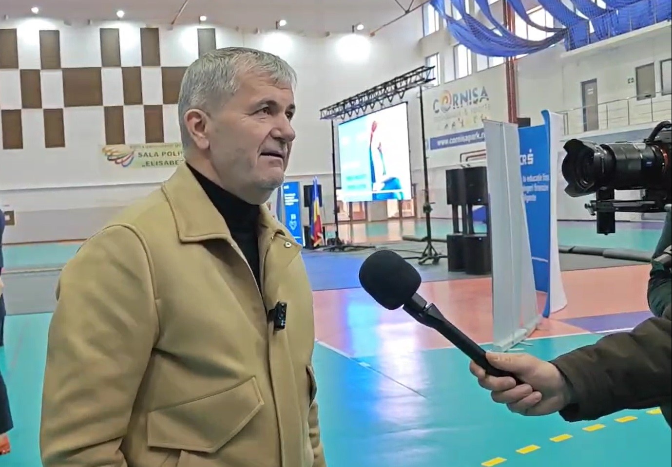 Valeriu Iftime și banii care trebuie făcuți din pasiune: Îi dai unui om ...